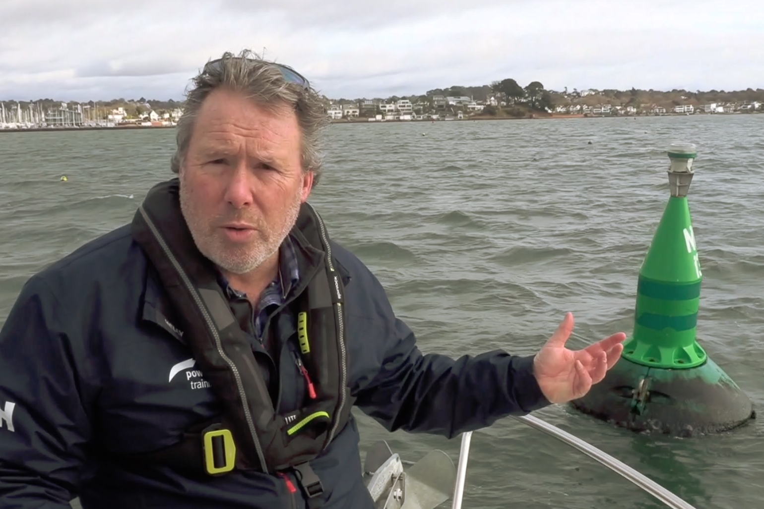 Using navigation marks safely